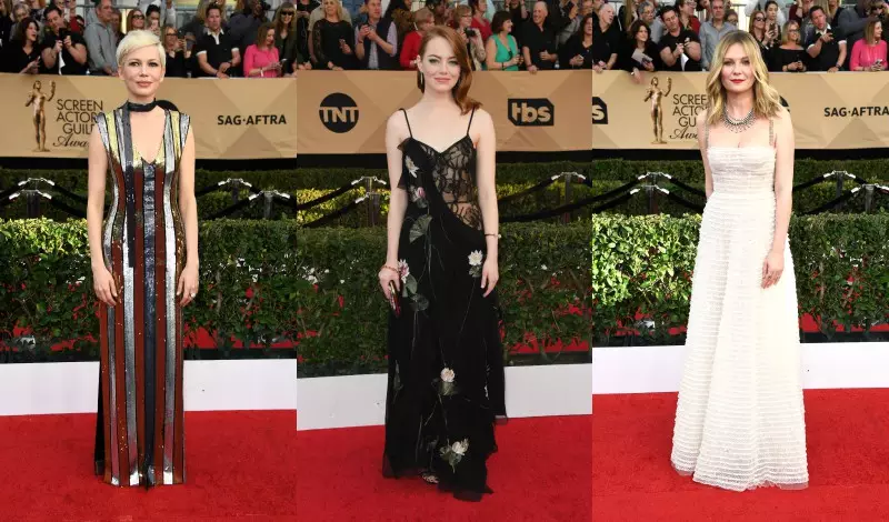 Michelle! Emma! Kristen! 16 ti o dara julọ Wo lati 2017 SAG Awards 26616_1