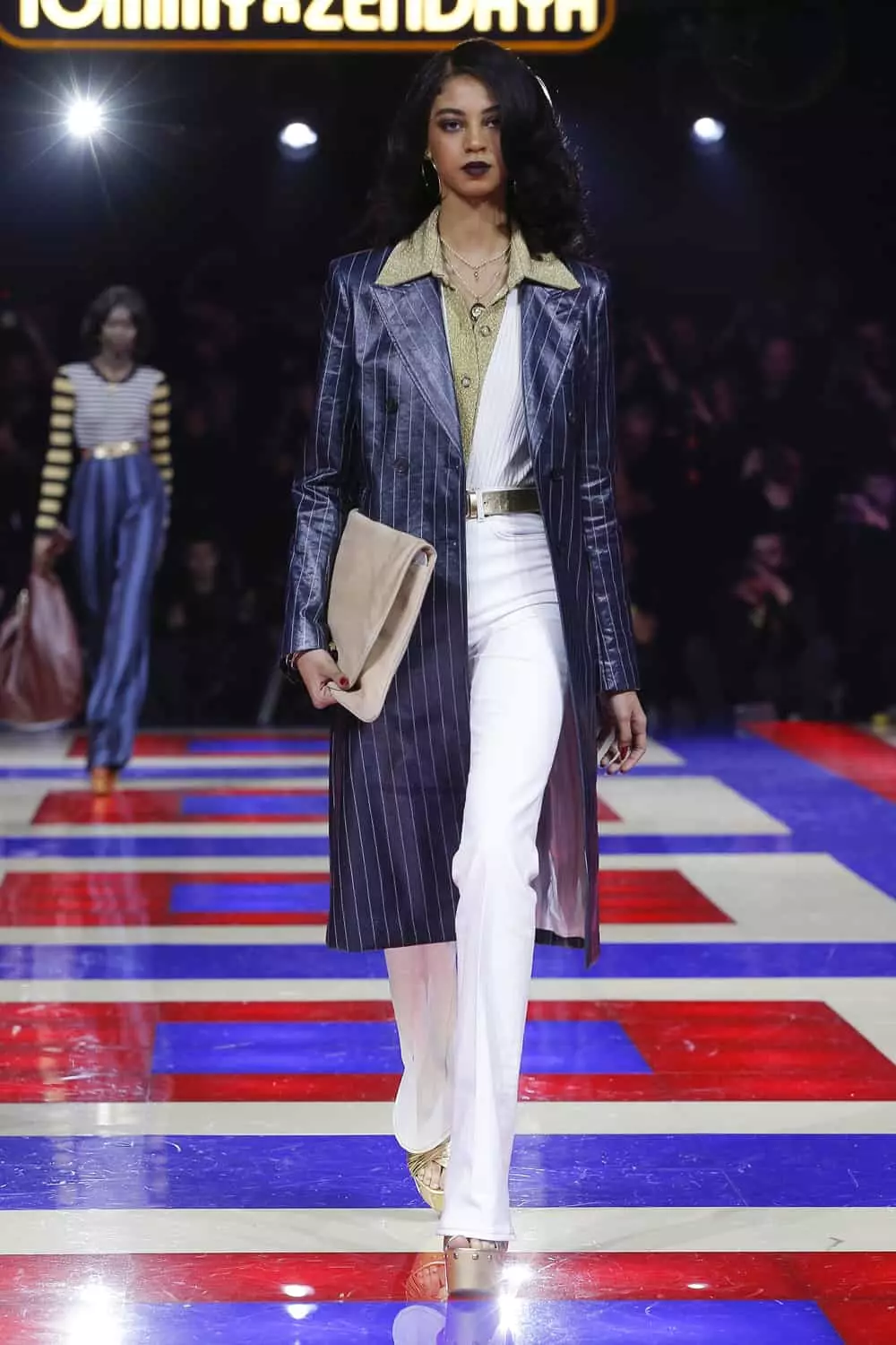 Tommy Hilfiger thiab Zendaya coj tog rau Paris Fashion Week 26864_24