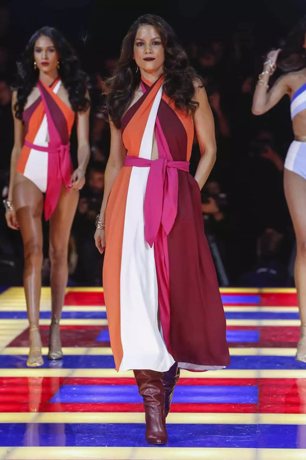 Tommy Hilfiger og Zendaya brakte festen til Paris Fashion Week 26864_64