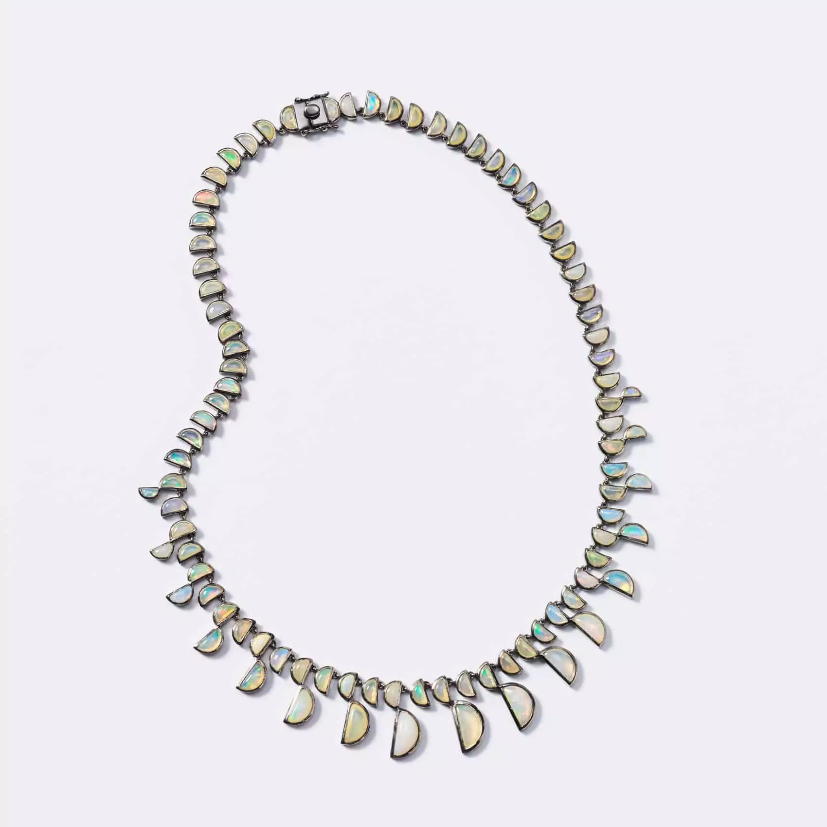 Dab tsi Nak Armstrong Ua Tom ntej: CFDA-winning Designer Launches Nqis Fine Jewelry Line Inspired By Mosaics 26967_8