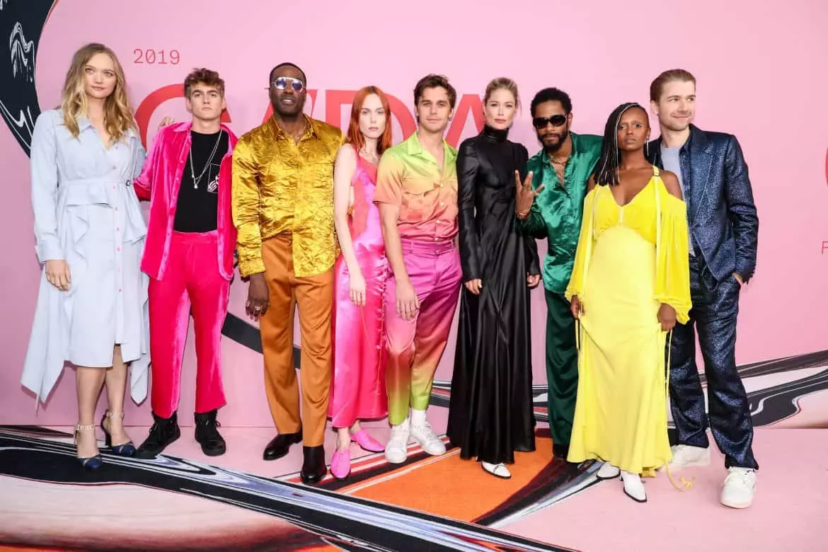 2019 CFDA Awards Red Carpet: The Good, the Blah, and the What Were They Thinking!? 27122_1