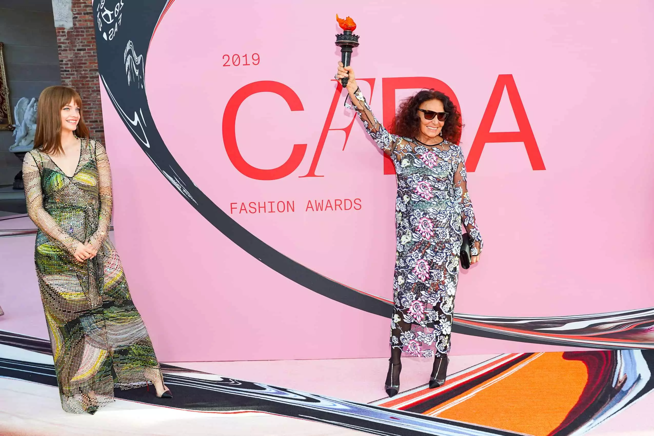 D'2019 CFDA Awards Red Carpet: de Gutt, de Blah, an d'Wat hu se geduecht!? 27122_23