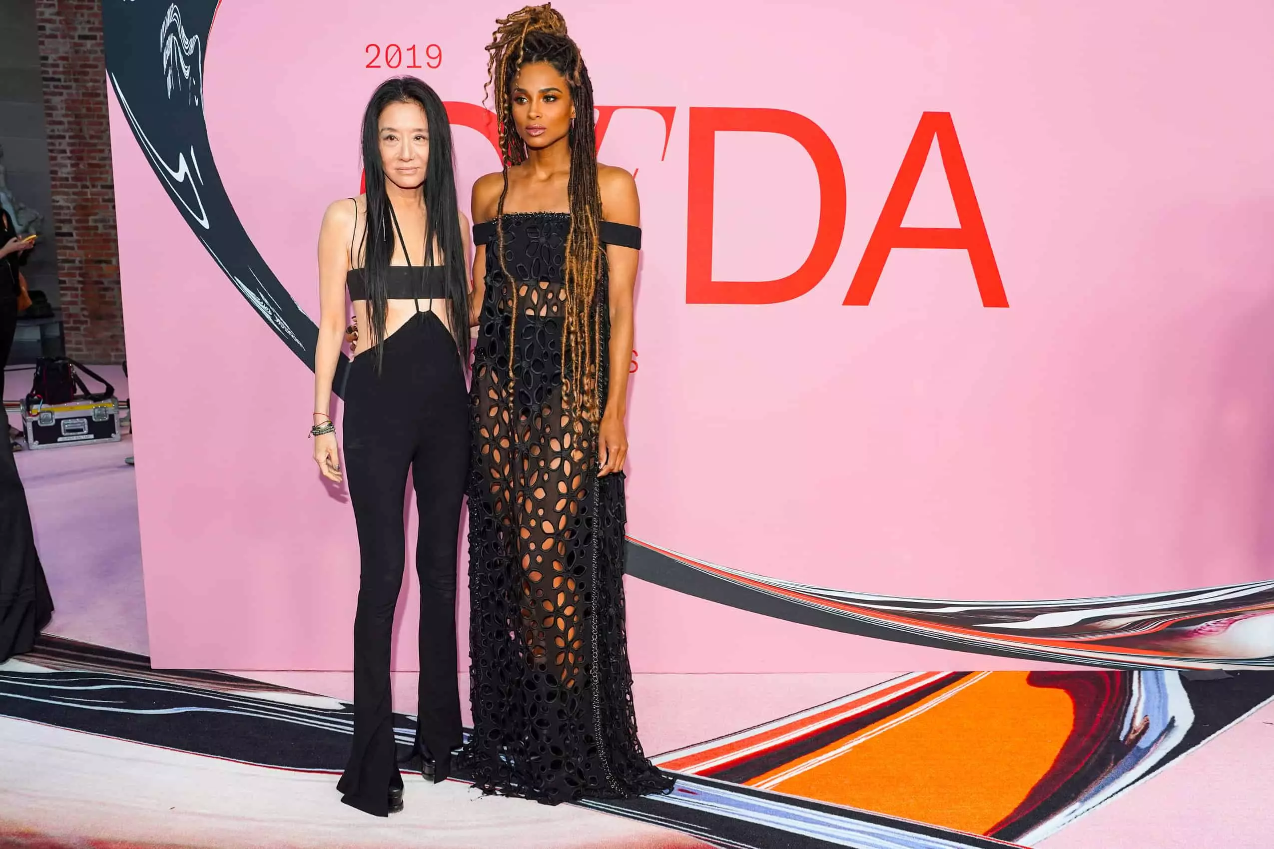 2019 CFDA Awards Red Carpet: The Good, the Blah, and the What Were They Thinking!? 27122_3