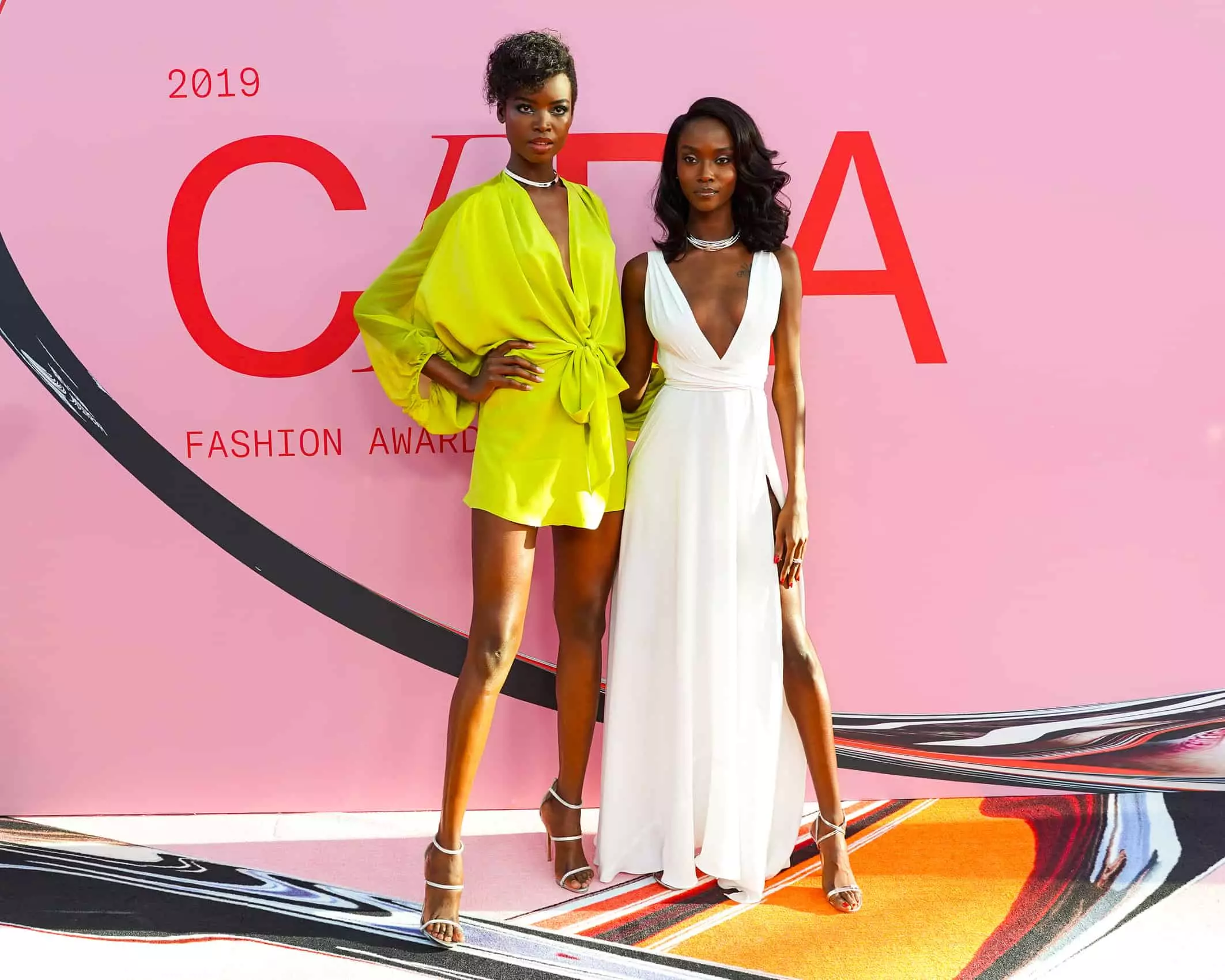 Le 2019 CFDA Awards Red Carpet: o le Lelei, o le Blah, ma le mea na latou mafaufau i ai!? 27122_32