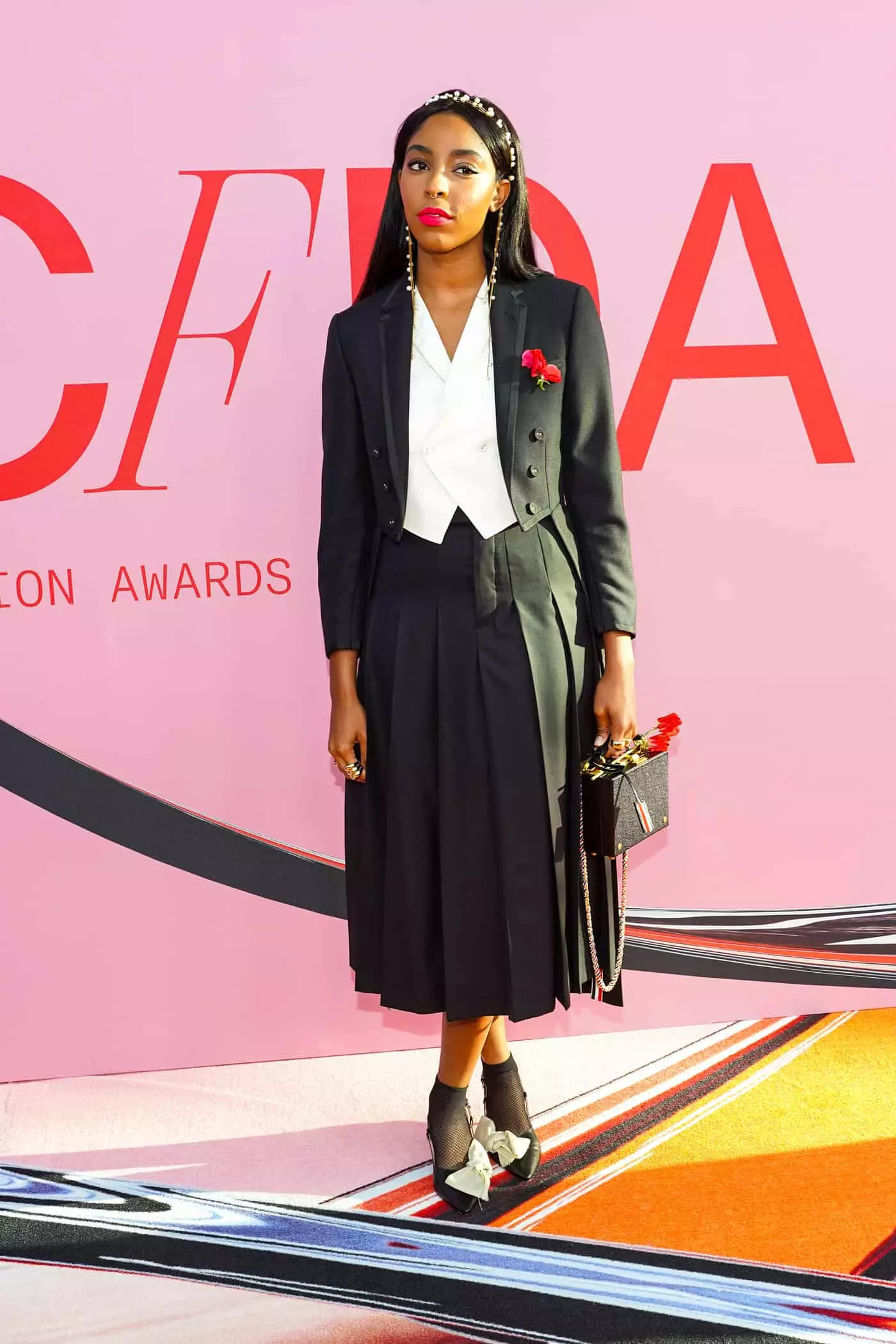 Le 2019 CFDA Awards Red Carpet: o le Lelei, o le Blah, ma le mea na latou mafaufau i ai!? 27122_44