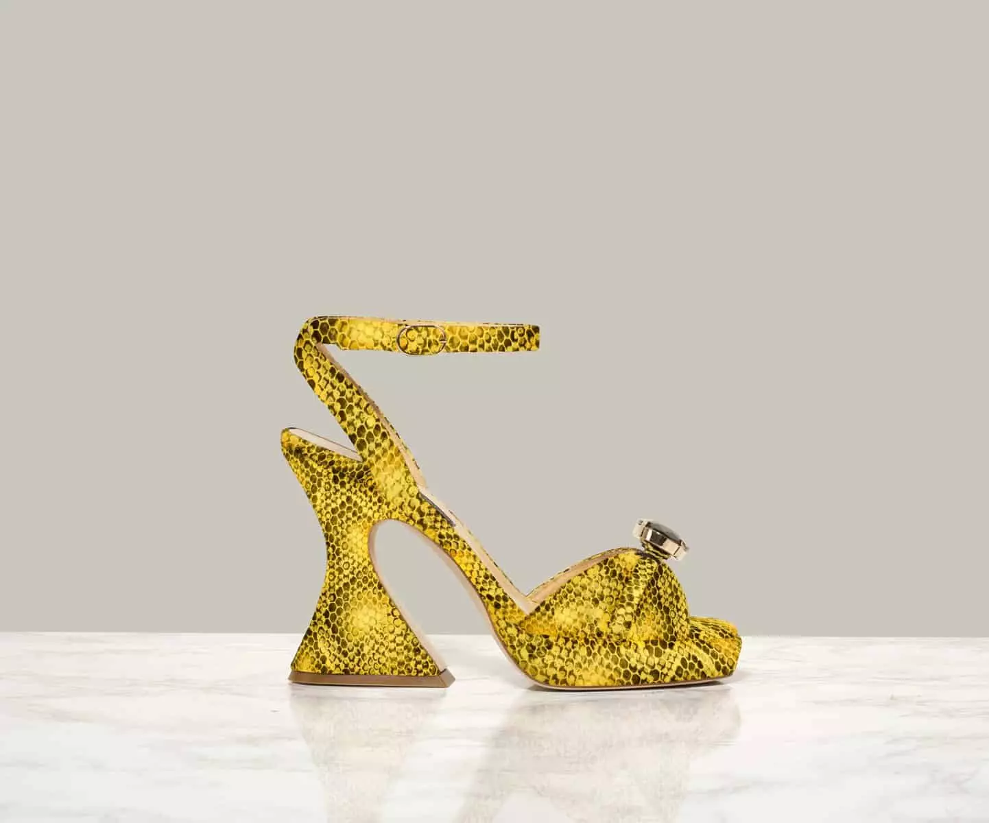 Small Brand Spotlight: Die von Zendaya und Beyoncé anerkannte Schuhmarke wird von einer vielbeschäftigten Mutter geführt 27290_5