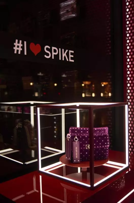 Paris Fashion Week Diary วันที่สอง: I Love Spike Soirée ของ Valentino 27739_26