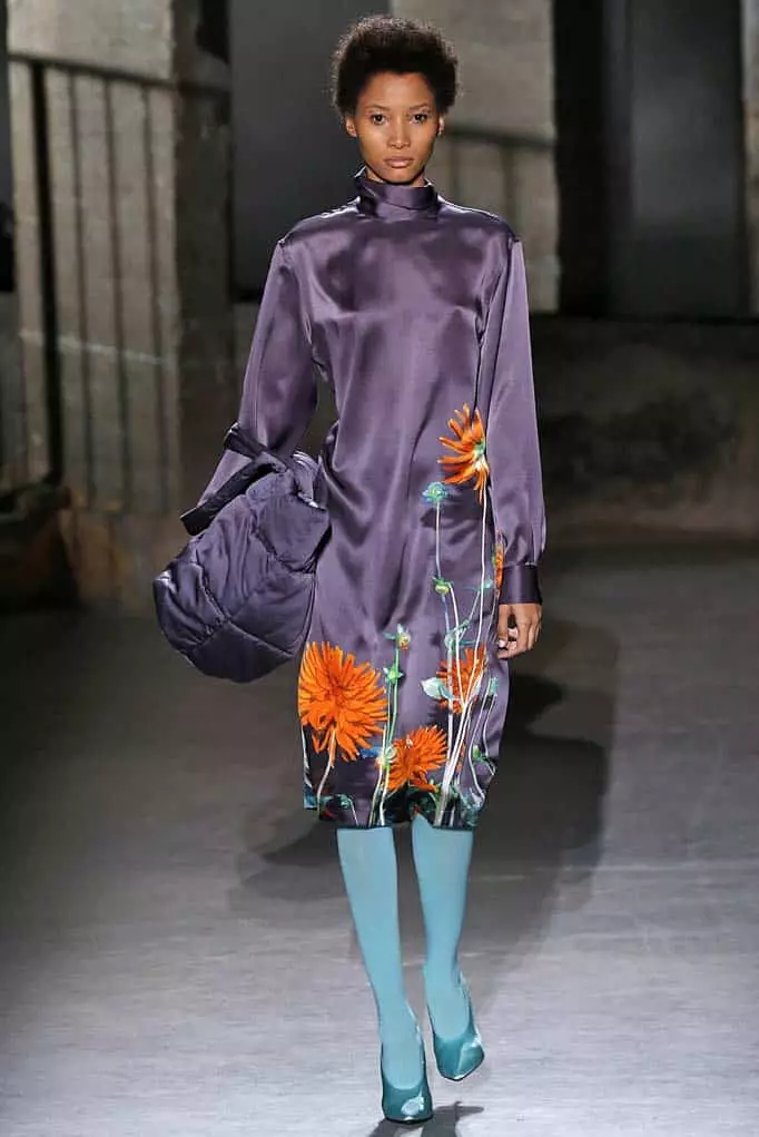 Dries Van Noten Stuns in Paris, Hood by Air Back From the Dead 27741_6