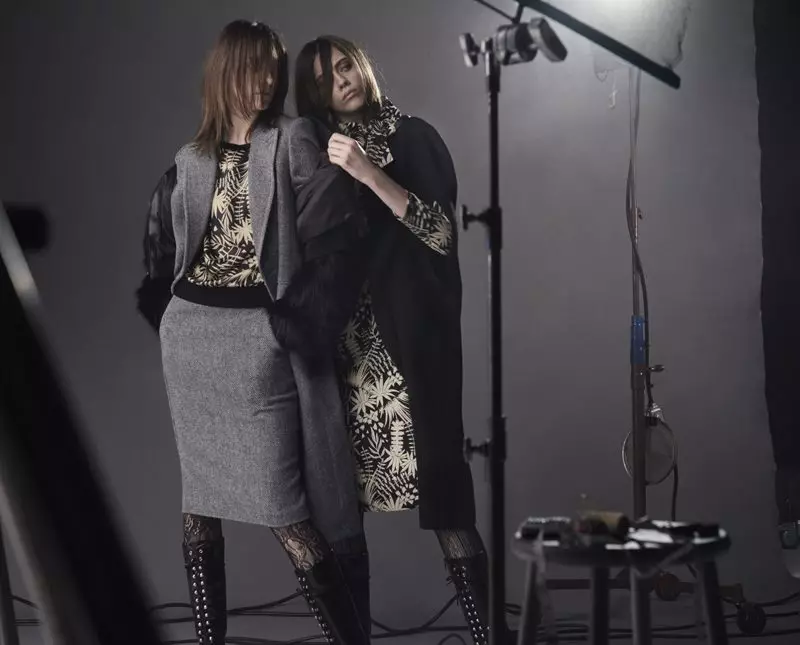 Carine Roitfeld च्या Uniqlo Fall Collection मधील सर्व 43 तुकडे पहा 27950_3