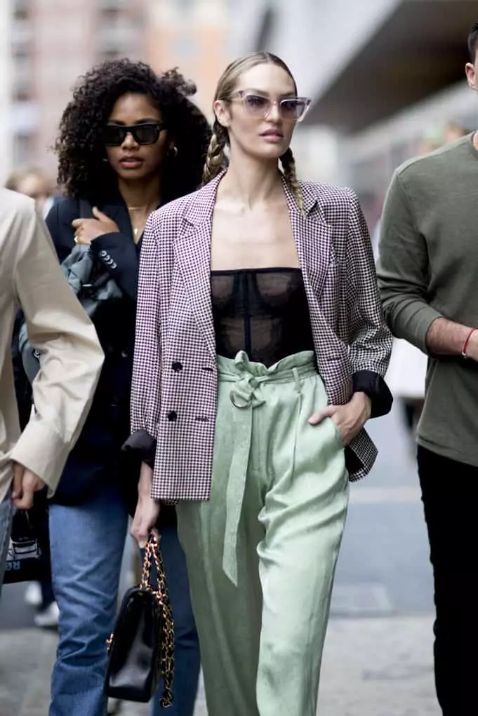 75 Chicest Street Style Looks út Milaan Fashion Week 28493_51