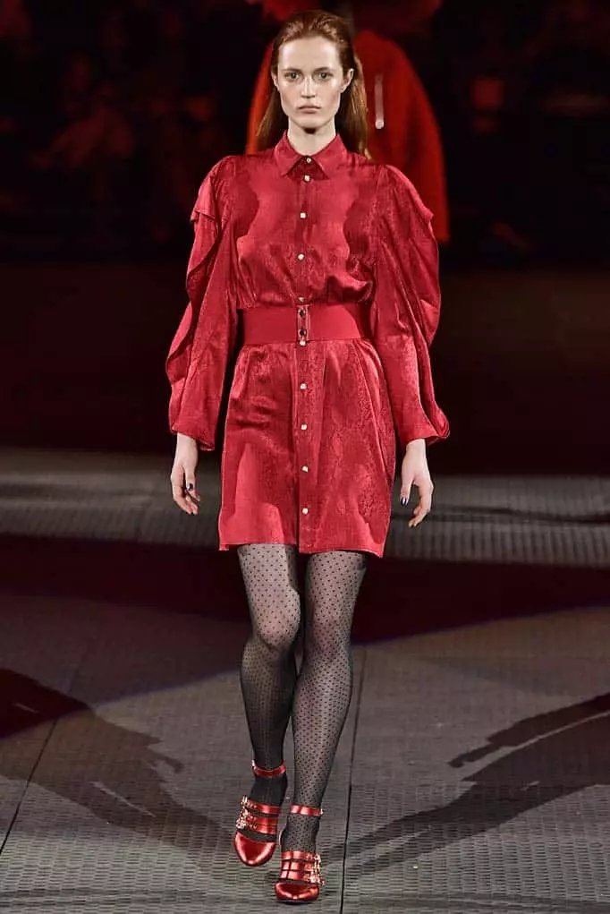 Սոֆիա Աչավալի ամբողջական աշնանային 2019 թվականի Փարիզի Նորաձևության շաբաթվա օրագիրը 29049_3