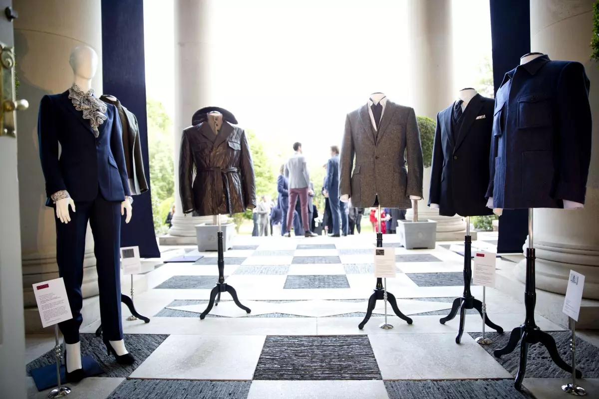 Savile Row Taqsam L-Għara