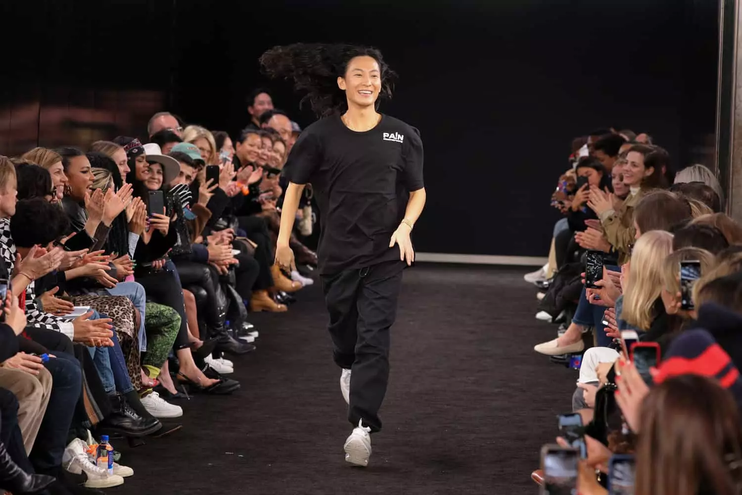 LVMH Resmi Tuku Tiffany & Co., Alexander Wang kanggo Skip Sabanjure Show 29244_3