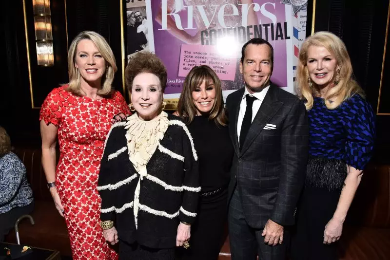 Joan Rivers Can Still Pack ‘Em In 29387_1