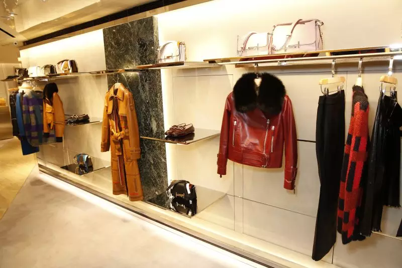 Tod's بازگشایی بوتیک لندن، رونمایی از کیف جدید با Saira Hunjan 29607_26