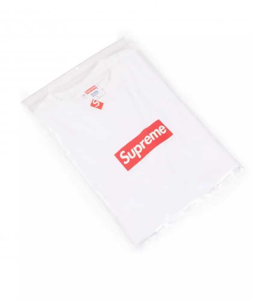 Supreme Auction prova que as pessoas farão qualquer coisa por um logotipo 29718_5