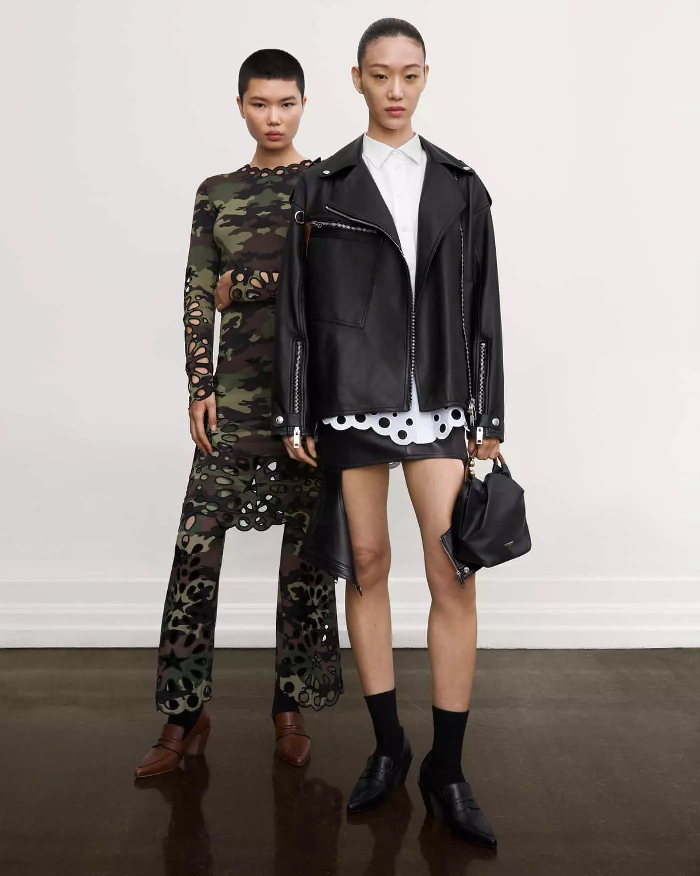 Ang Burberry Pre-Fall '21 ay Isang Uniform Para sa Labas—Ngunit Hindi Gaya ng Inaakala Mo 2983_23