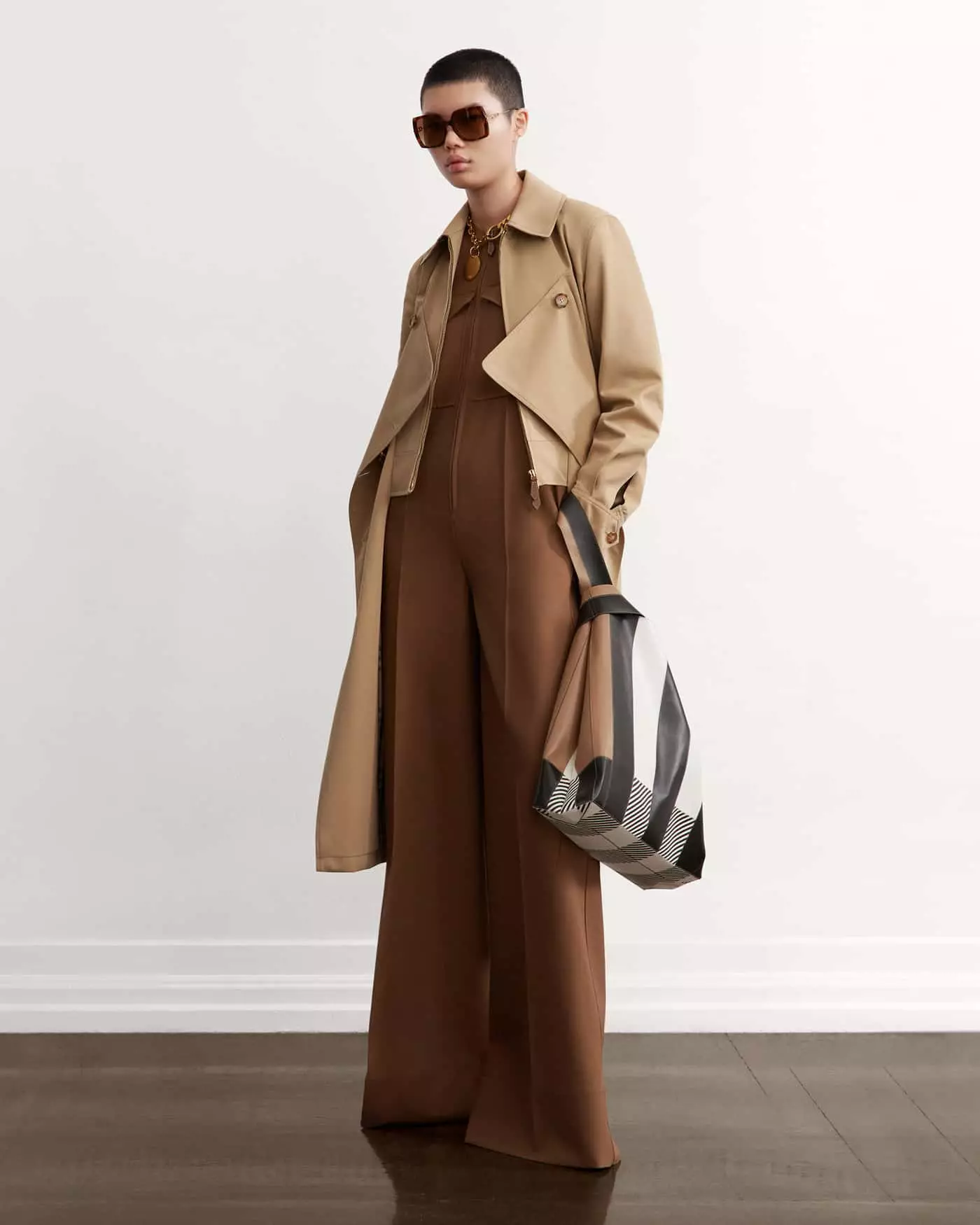 Burberry Pre-Fall ’21 este o uniformă pentru exterior, dar nu așa cum ți-ai imagina 2983_33