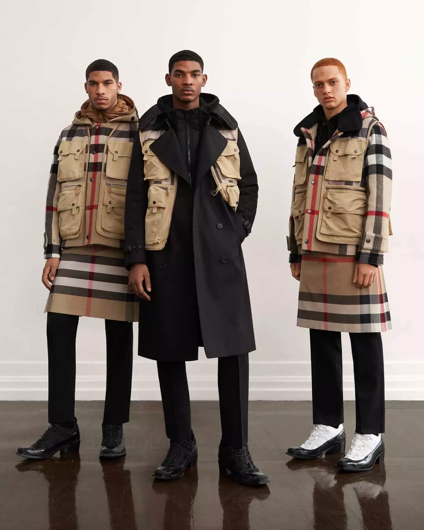 Burberry Pre-Fall '21 és un uniforme per a l'exterior, però no com t'ho imaginaries 2983_34