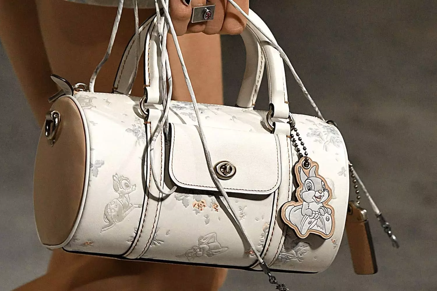 Coach omarmt See-Now-Buy-Now met Spring '19 Disney Collab