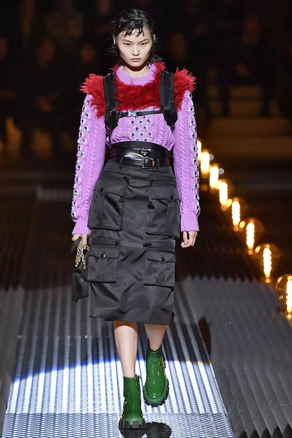 Dath! Uigeacht! Gigi! Kaia! Féach Every Look From Prada’s Latest Show 30266_37