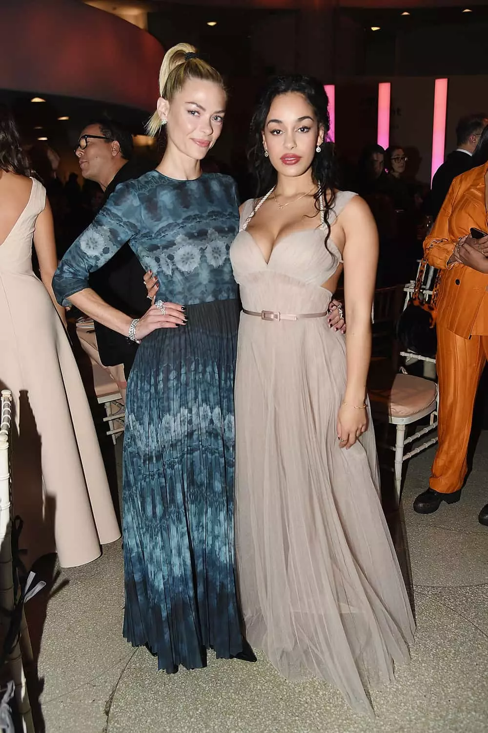 Chanel از RealReal شکایت می کند، Dior Fêtes Gala International Guggenheim 30990_6