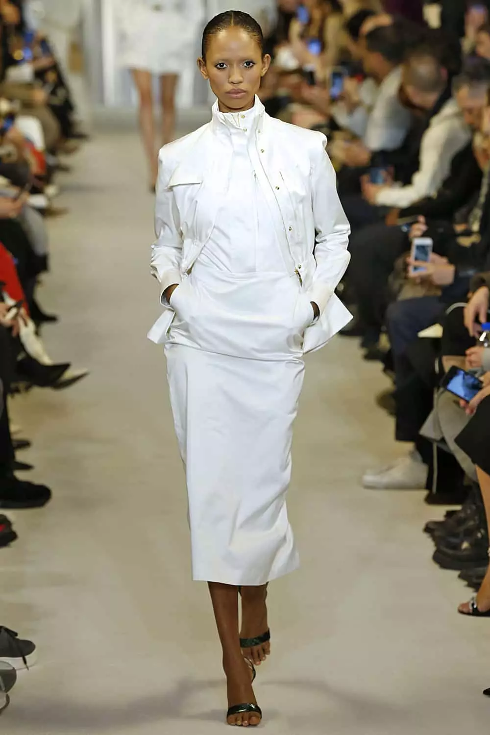 Brandon Maxwell's elegante en emosjonele moadeshow fan 'e hjerst 2019 31901_15