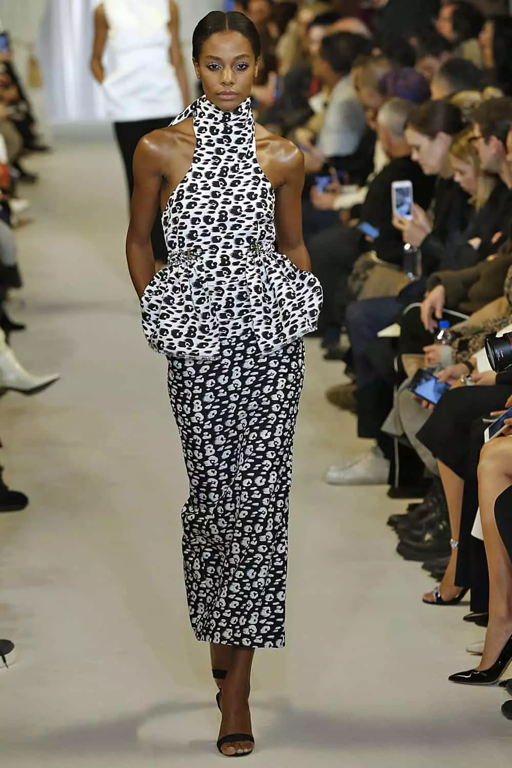 Brandon Maxwell se elegante en emosionele herfs-2019-modeskou 31901_22