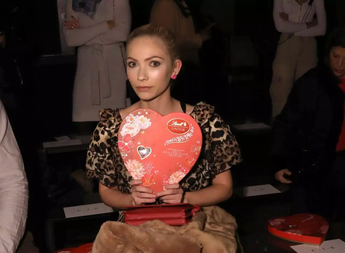 Den Tavi Gevinson mécht dem Rookie seng populäre 'Life Advice' Kolonn an e Podcast 3207_1