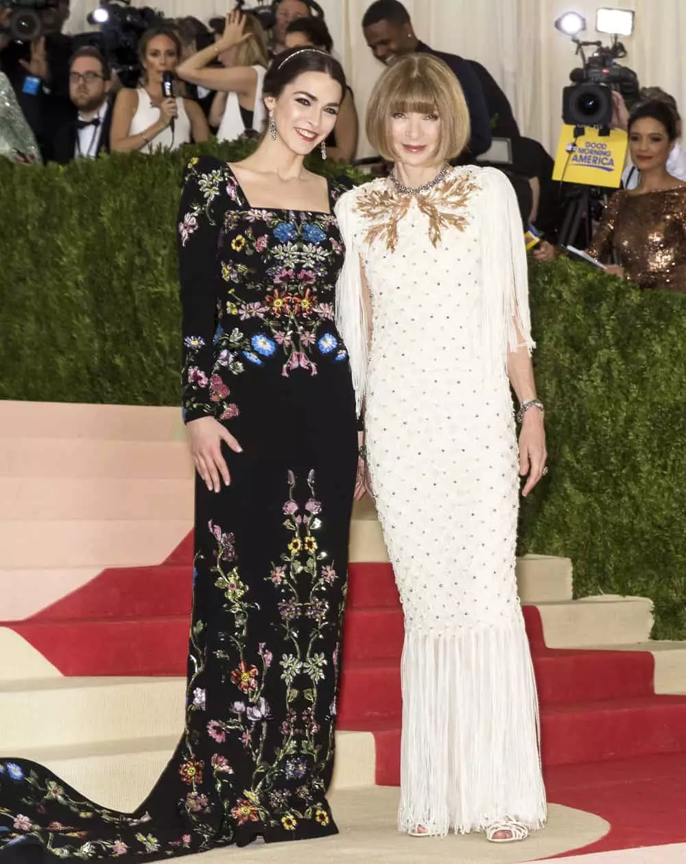 Anna Wintour On Vogue's Political Leanings, Fur, and What She's Wearning to the Met Gala 32784_3