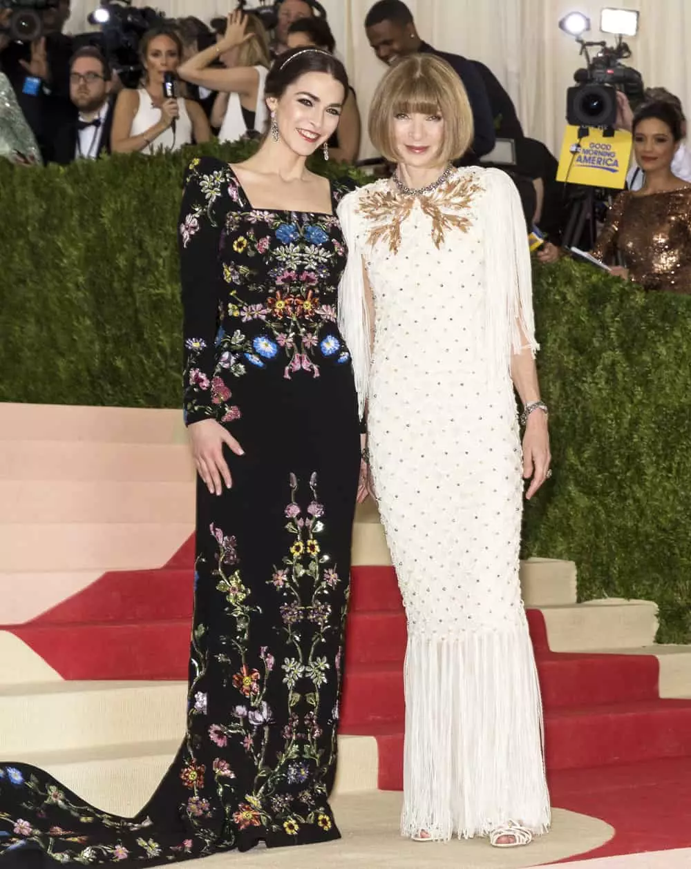 Anna Wintour na nkwado ndọrọ ndọrọ ọchịchị nke Vogue, aji na ihe ọ na-eyi na Met Gala 32784_3