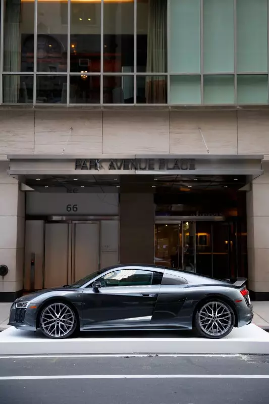 NYC’s CORE: Club يستضيف تركيبات Audi الفنية 33486_5