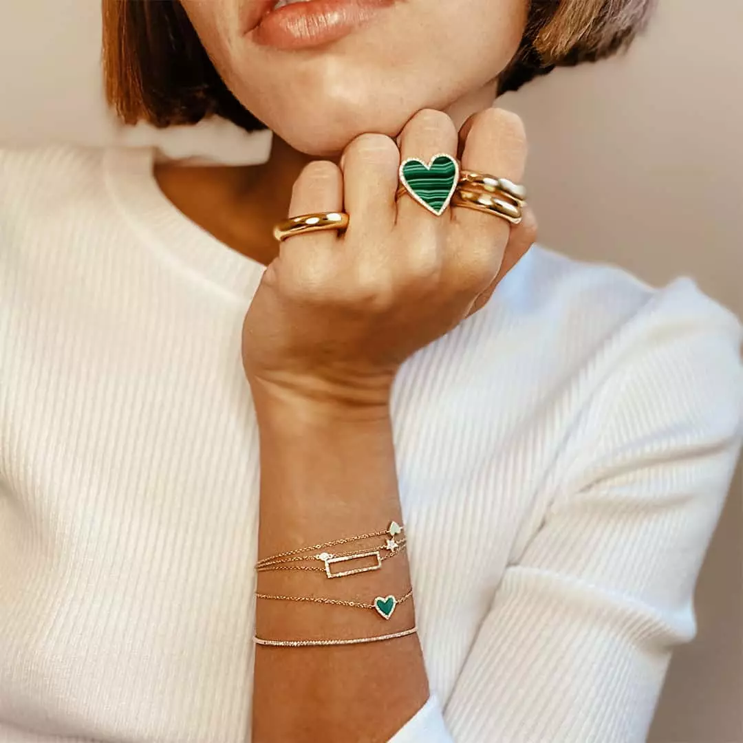 Выбор редакции: кольцо Jennifer Miller с малахитом и бриллиантом в форме сердца