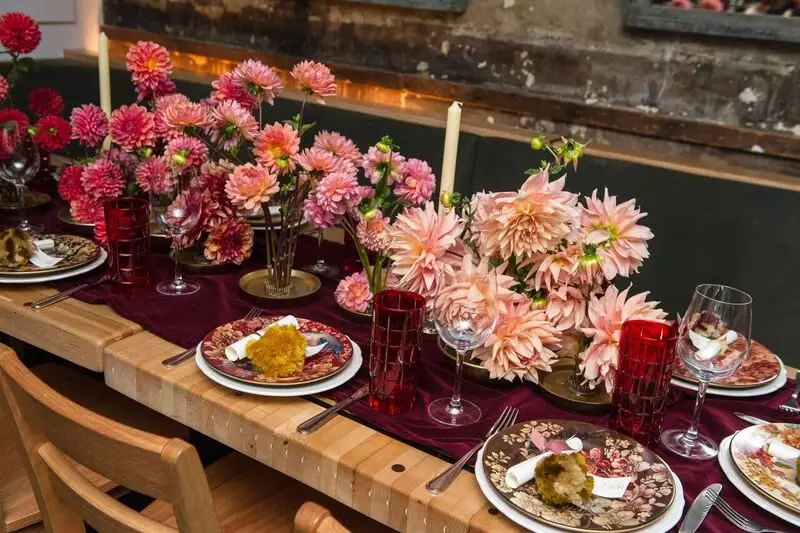 Sabyasachi Mukherjee lan Pottery Barn Host Koleksi Liburan Nedha bengi 33994_9