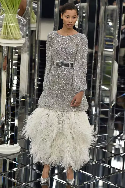 Մտորումներ Chanel Haute Couture-ի գարուն 2017-ում 34013_12