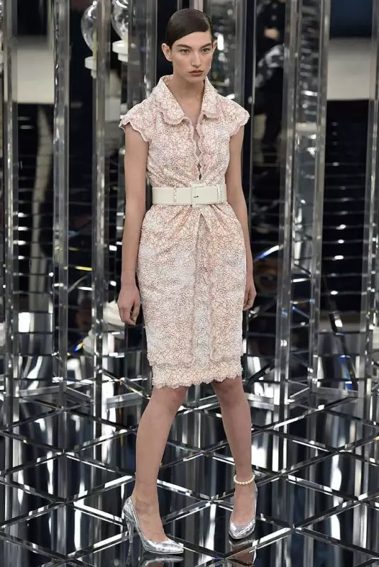 Renungan ing Chanel Haute Couture Spring 2017 34013_45
