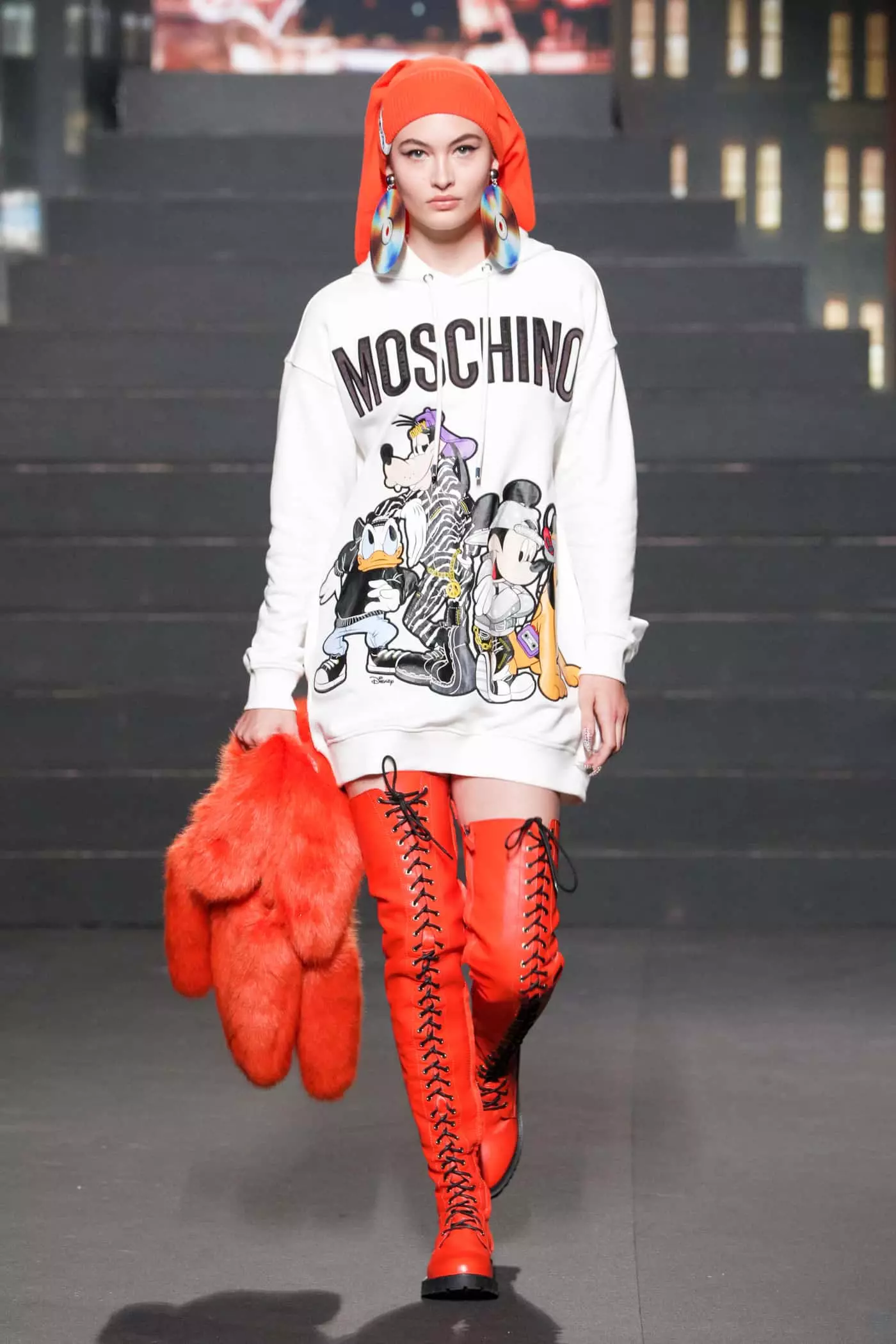 Что случилось на Moschino [tv] H&M Show 35044_15