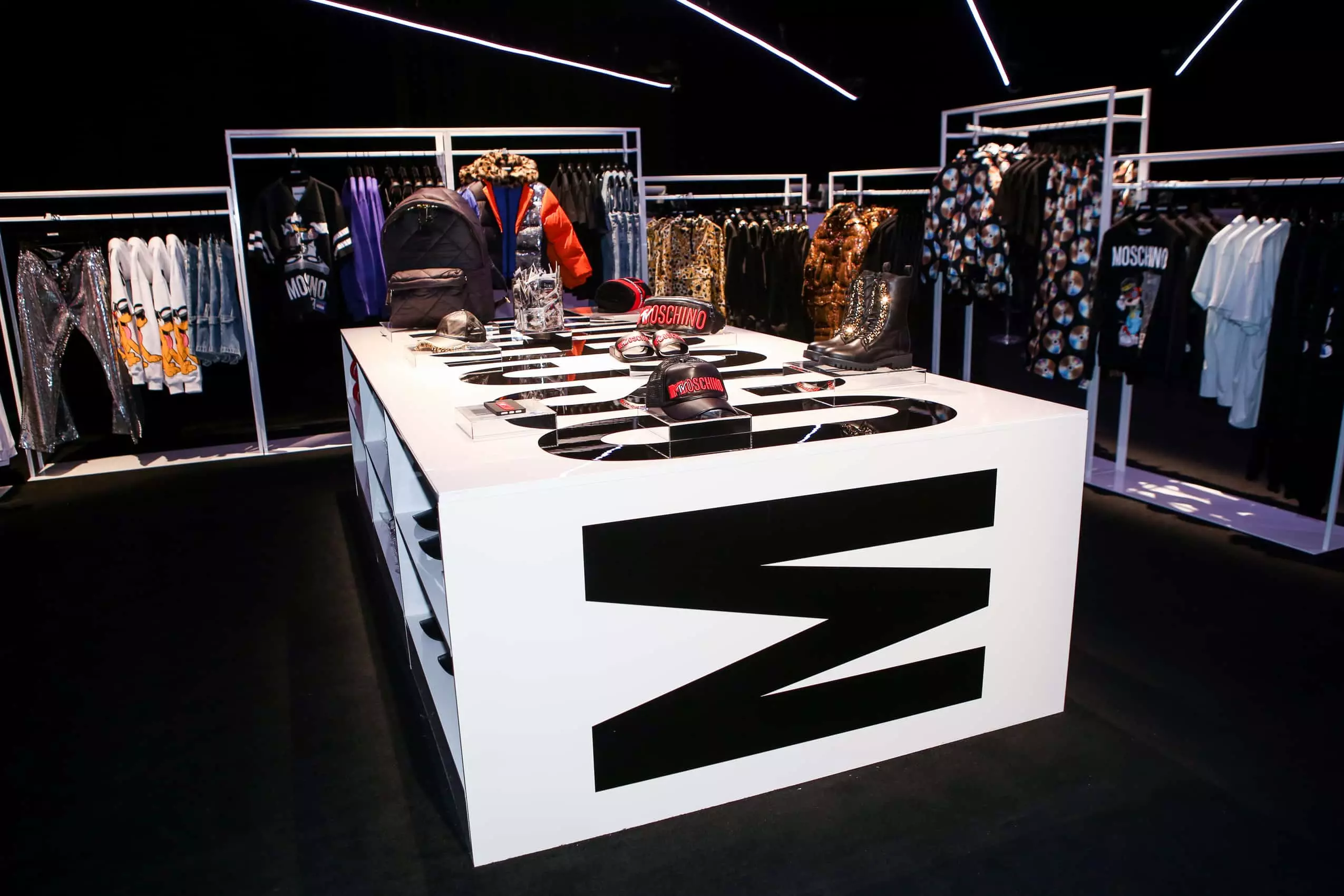 Was ging bei der Moschino [tv] H&M Show runter 35044_28