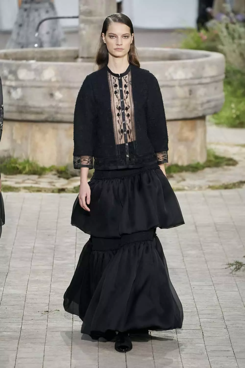 Bukana ea buka ea Sofia Achaval's Spring 2020 Couture: Letsatsi la 2 35188_13