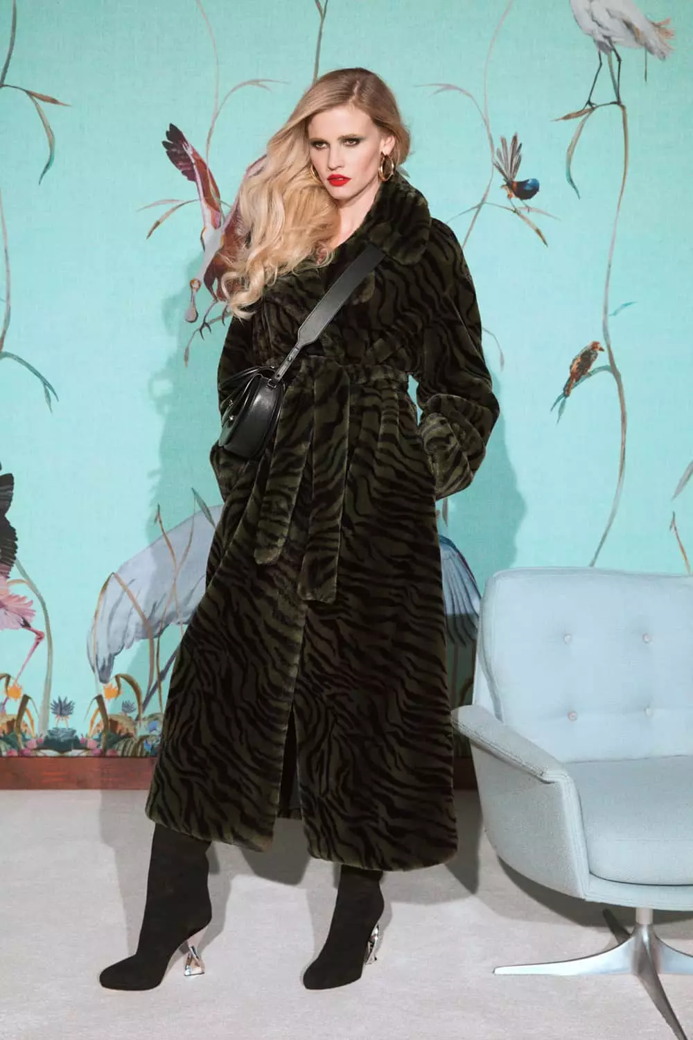 Lara Stone ir Jourdan Dunn vaidina Brandono Maxwello stulbinančiame „Pre-Spring '22 lookbook“ 3598_26