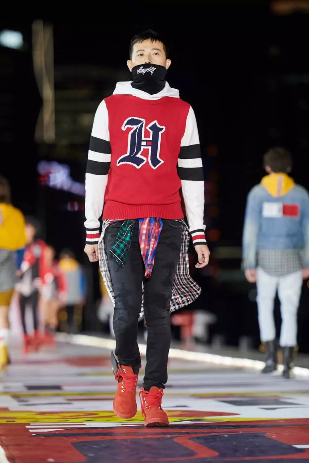 Tommy Hilfiger Vojaĝis al Ŝanhajo por Ekfunkciigi Moda Monaton 36150_107