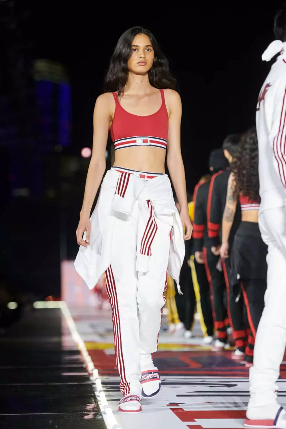 Tommy Hilfiger Alisafiri hadi Shanghai Kuanzisha Mwezi wa Mitindo 36150_28