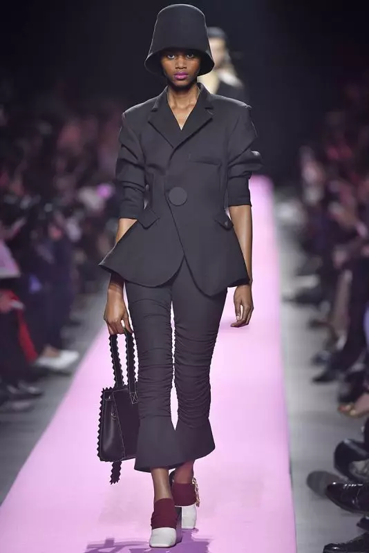 Paris Fashion Week: Aso 1 ma le 2 36345_20