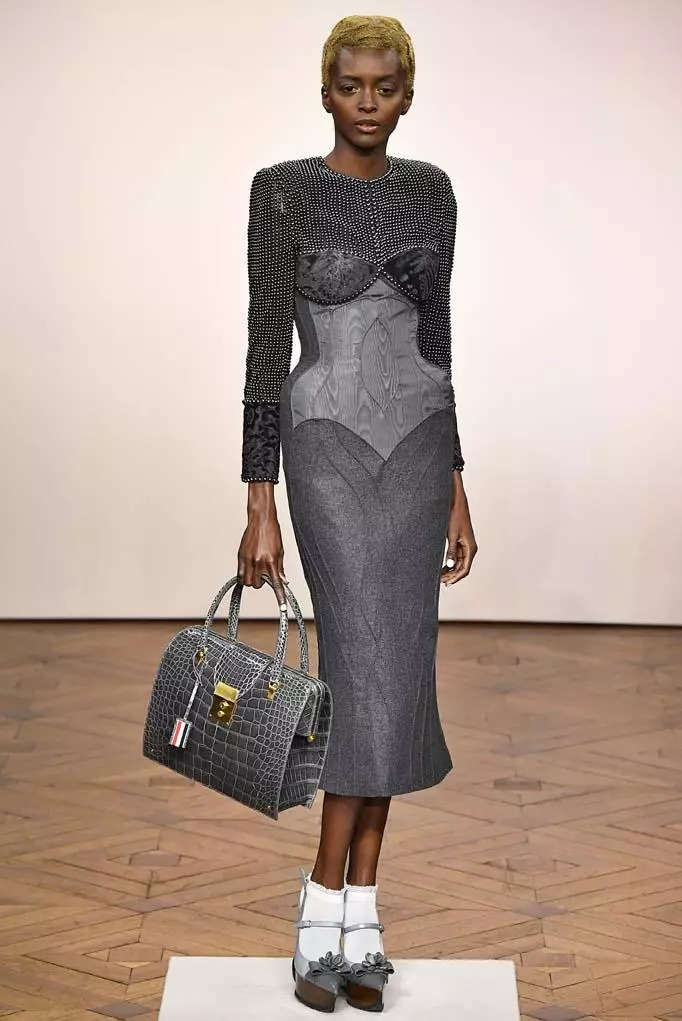 Zotolera 10 Zabwino Kwambiri Kuchokera ku Paris Fashion Week 36747_50