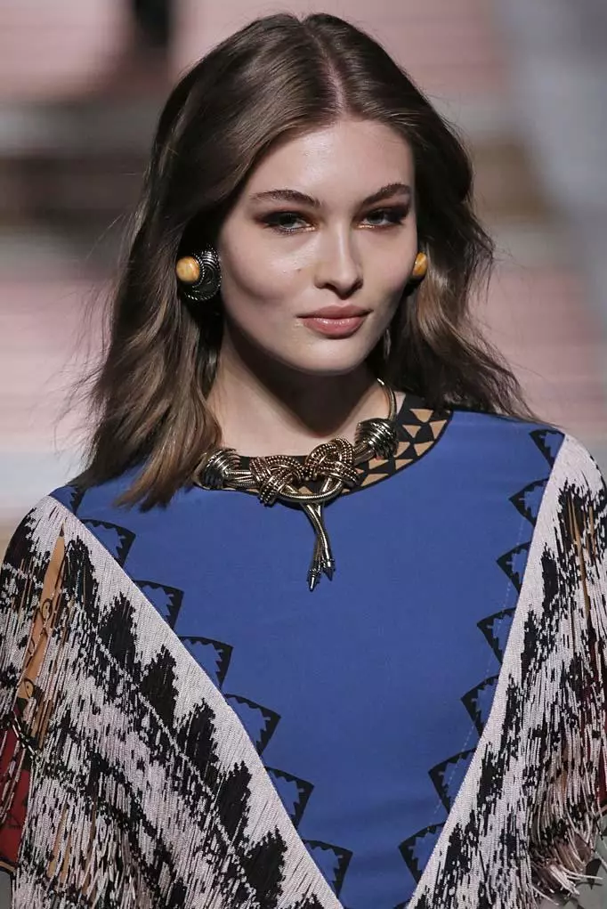 Grace Elizabeth otworzyła Chanel i Slayed Miesiąc Mody z Nowego Jorku do Paryża 36748_28