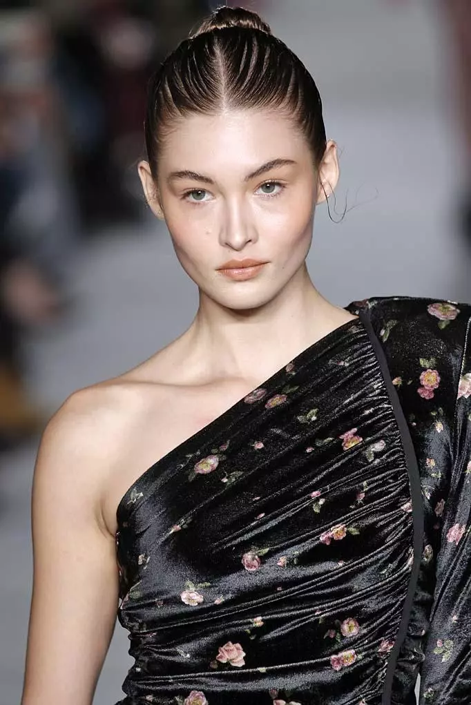 Grace Elizabeth Adatsegula Chanel ndi Mwezi Wamafashoni Kuchokera ku New York kupita ku Paris 36748_36