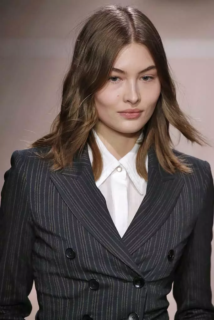 Grace Elizabeth va obrir Chanel i va matar el Mes de la Moda de Nova York a París 36748_45