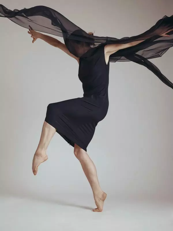 독점: Valentina Kova는 캠페인을 위해 아티스트 Katie Rogers와 ABT Ballerina Isabella Boylston을 탭합니다. 36946_11