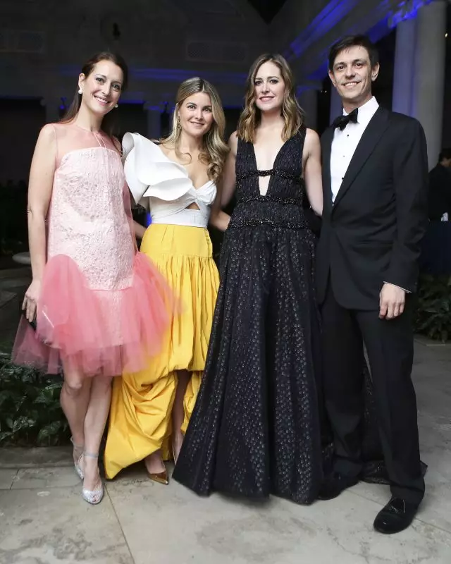 Visi žvilgsniai iš „The Frick Young Fellows Ball 2017“ su Carolina Herrera 37149_15