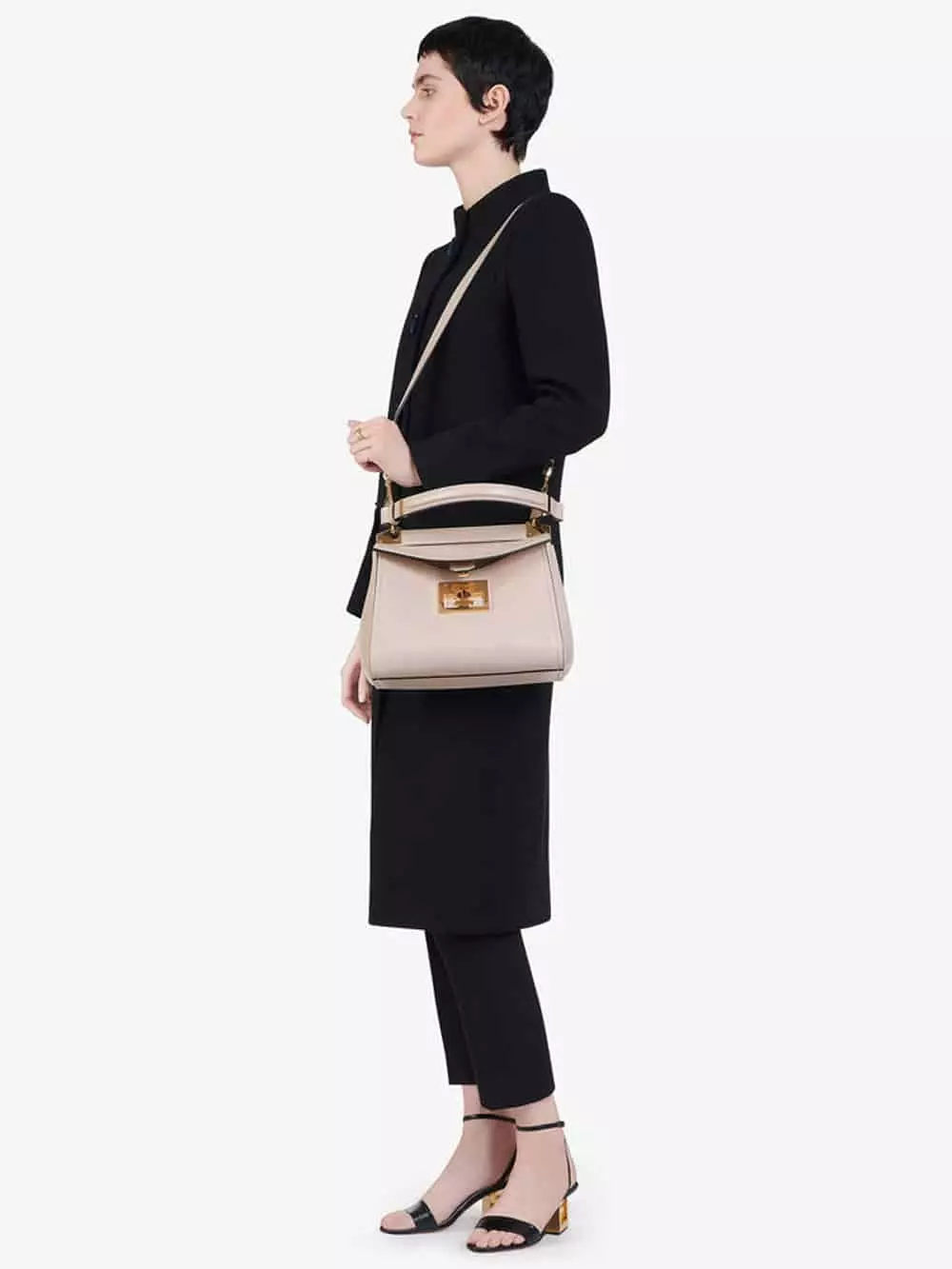 Editor's Xaiv: Givenchy Mystic Handbag hauv Pale Pink 37240_2